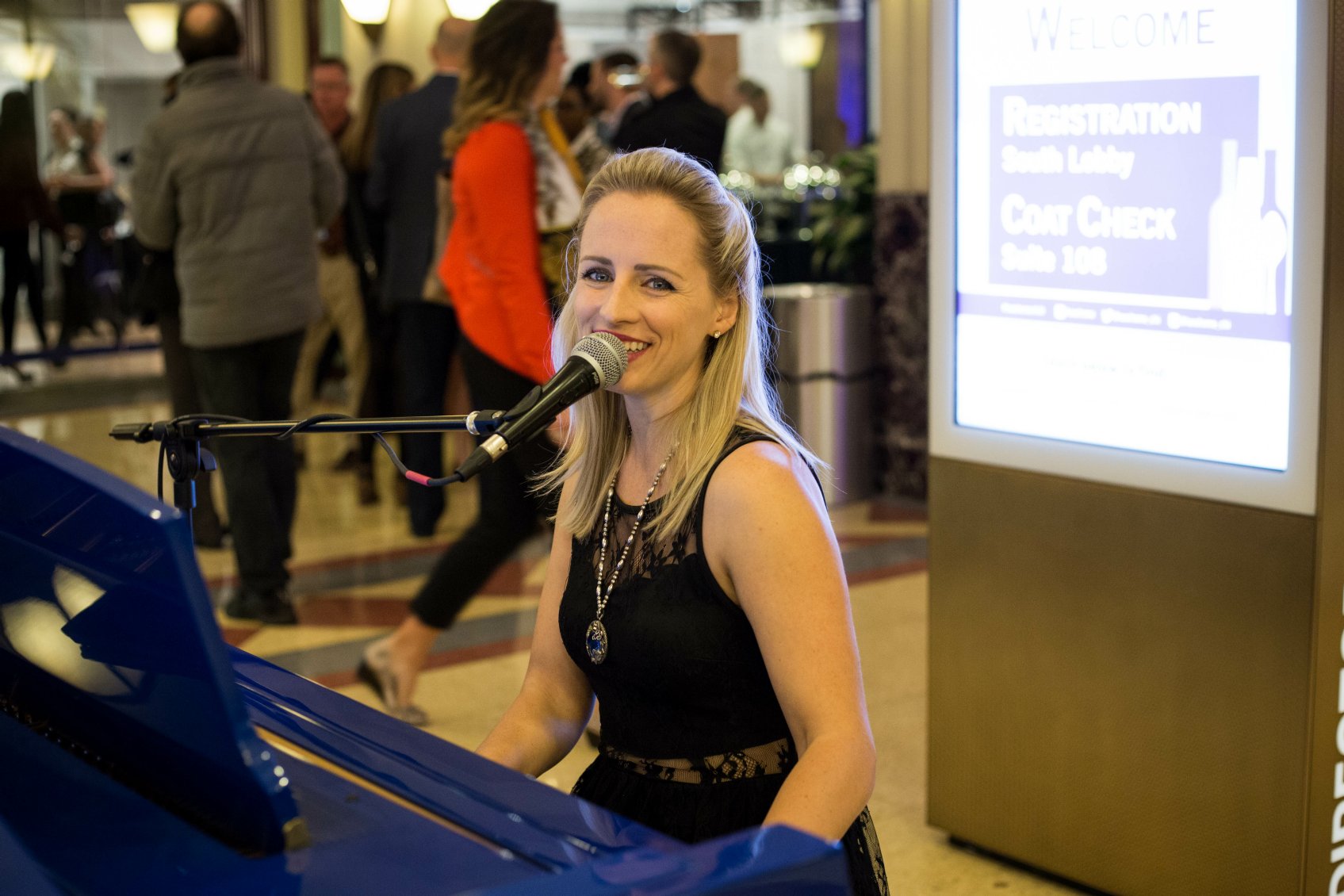 Brittany Brumfield Bio | Felix And Fingers Dueling Pianos