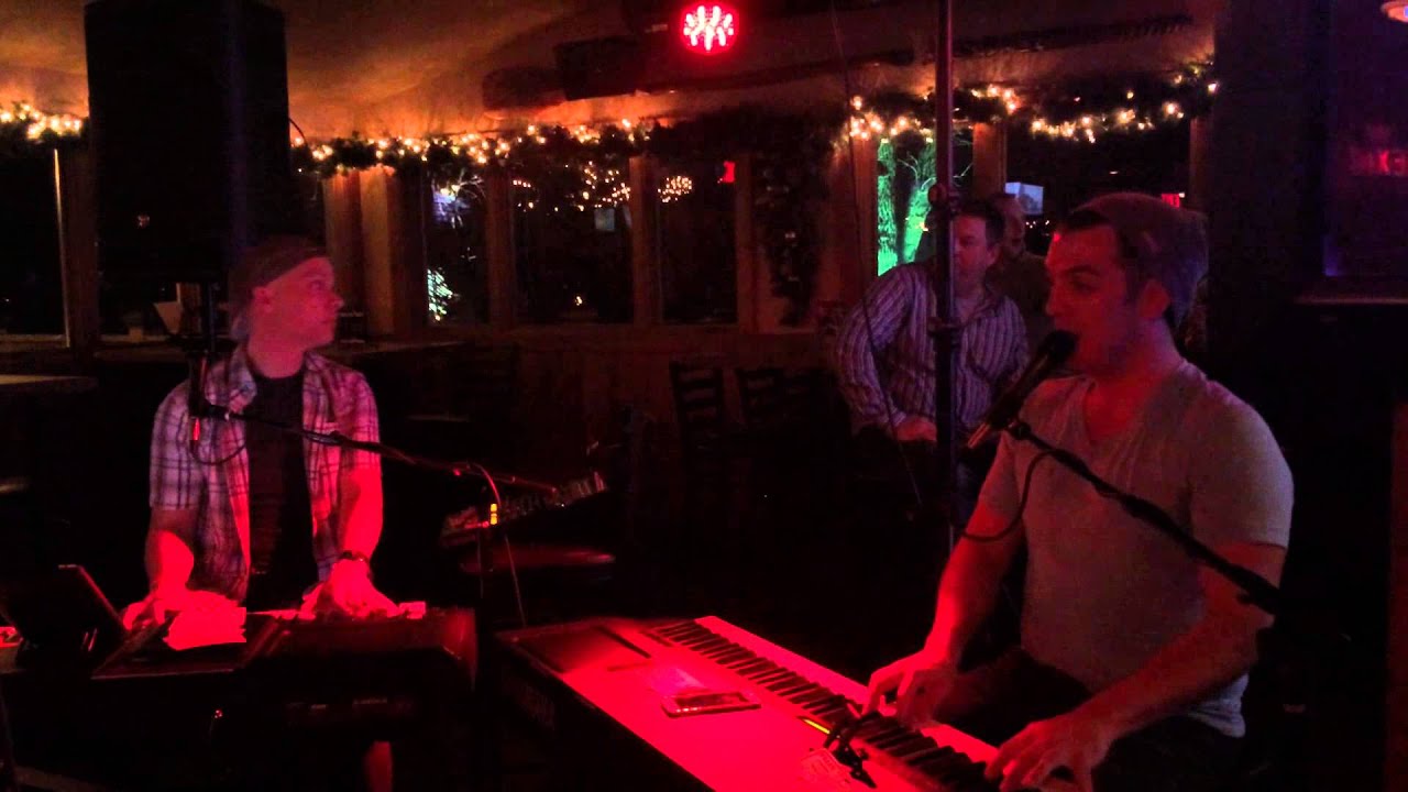 Public Venues & Headline Shows | Felix And Fingers Dueling Pianos