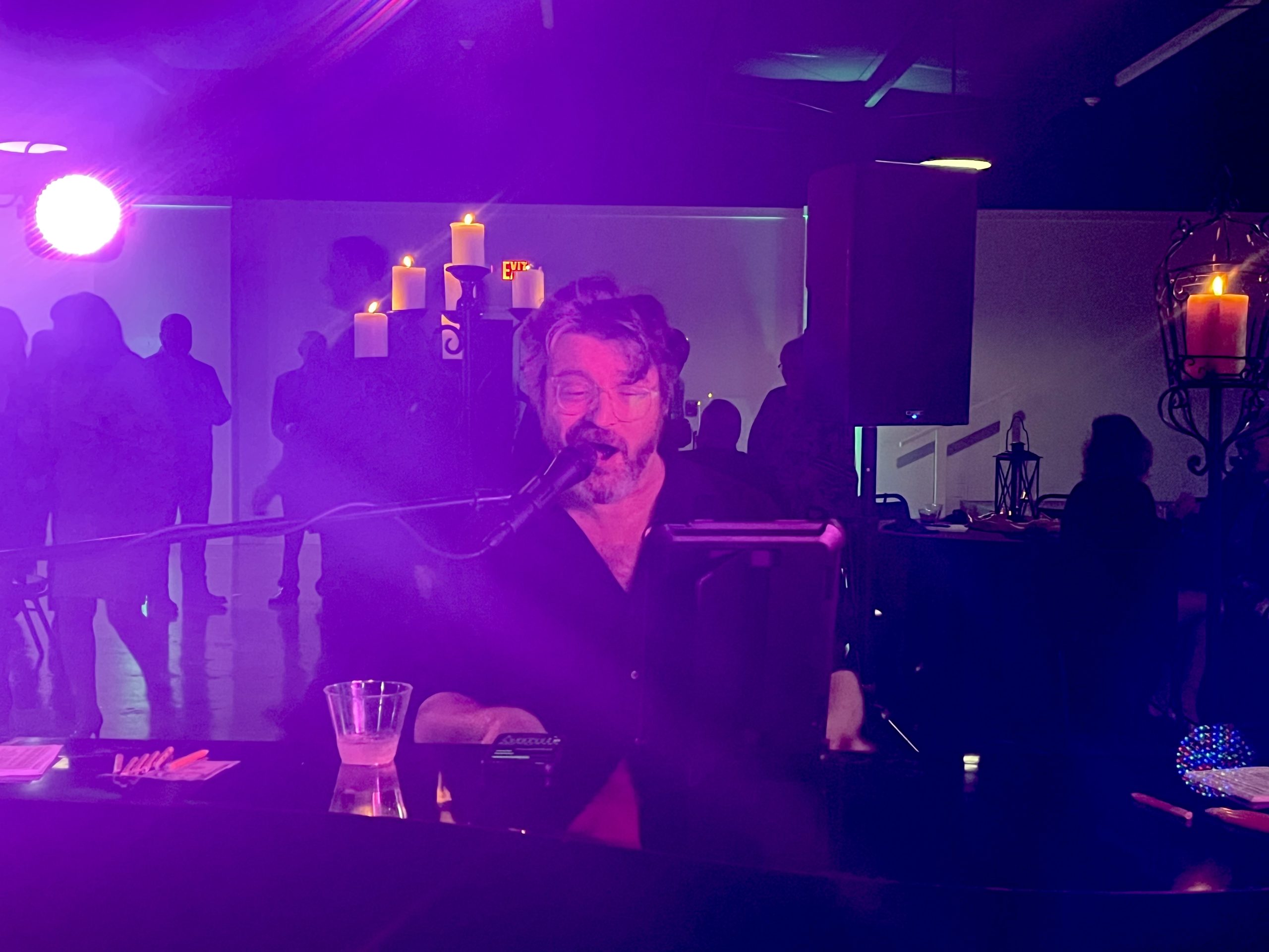 Candlelit Keys and Bacon-Wrapped Beats: A Magical Night with Felix And ...